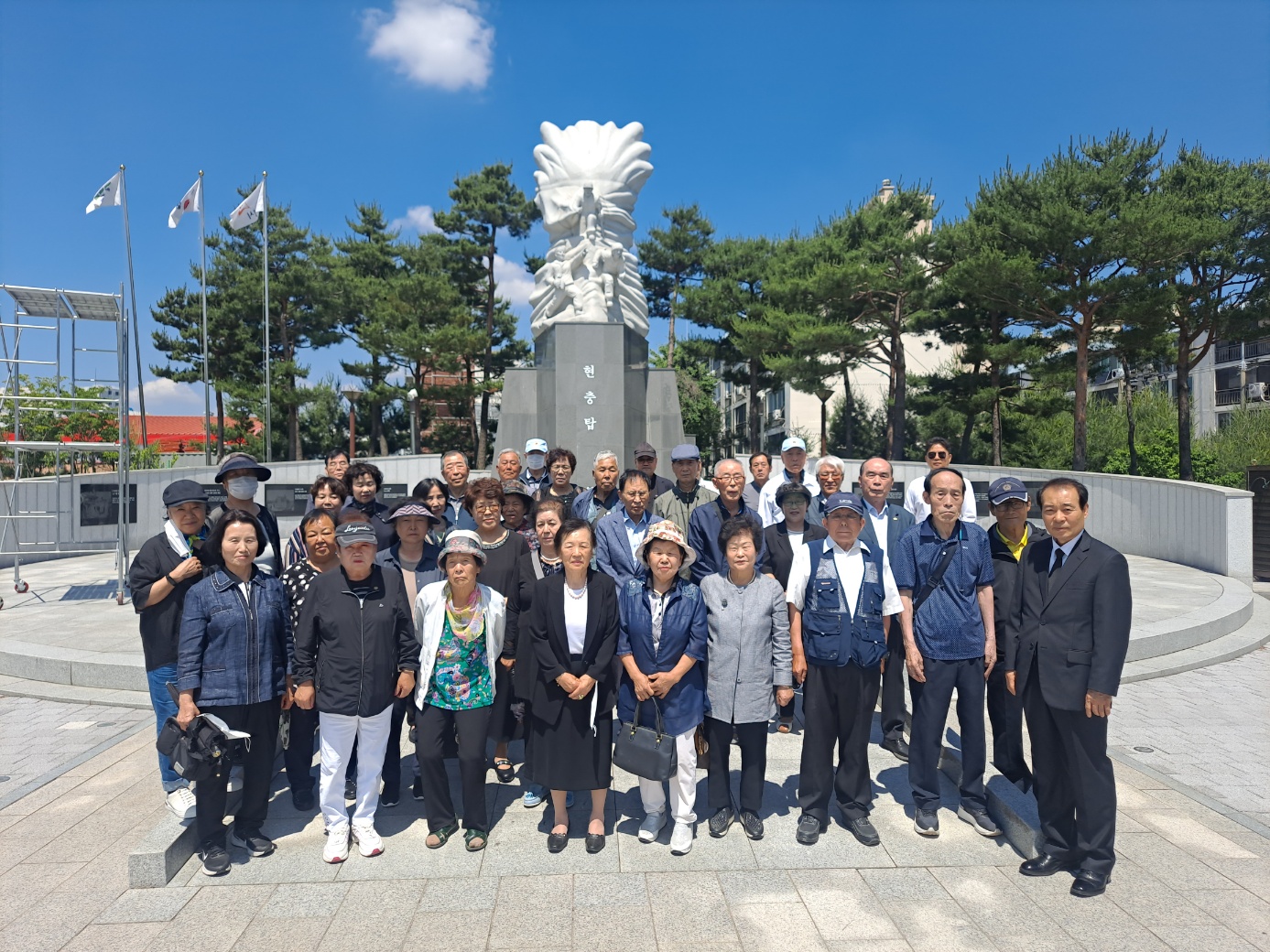 화성시 지회 6월 정기참배 자유게시판 대한민국전몰군경유족회